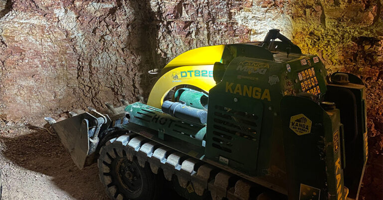 Opal Mining by Young Guns Opal Hunters - Kanga Loaders Blog